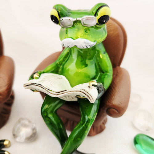 Senior Frog on Chair (Gramps or Grandma. approx. 10.5x8.3cm) – Inspire ...