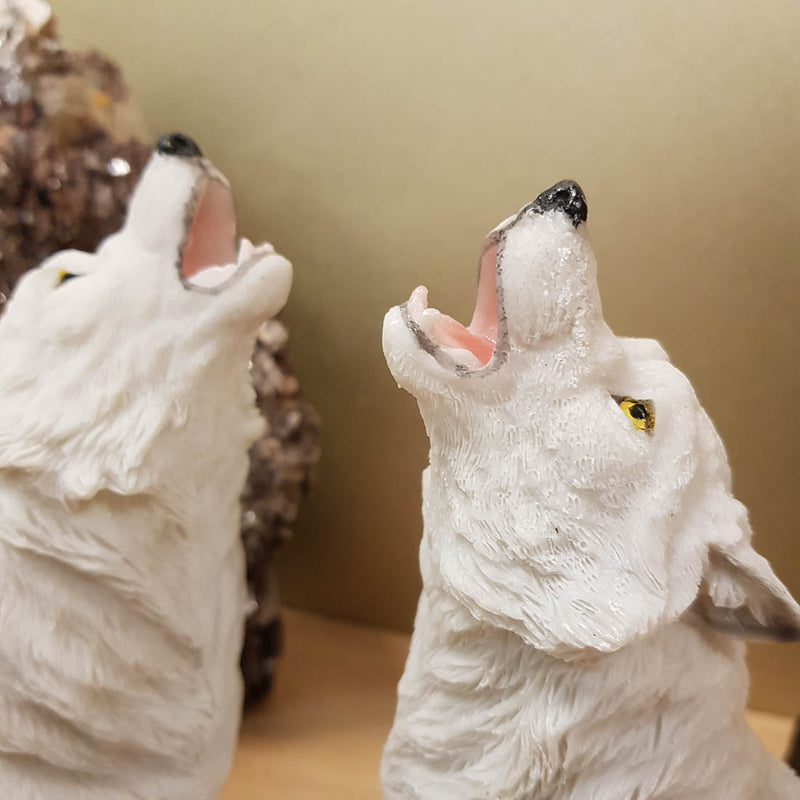 White Howling Wolf (approx 21x12.5x9cm) – Inspire Me Online