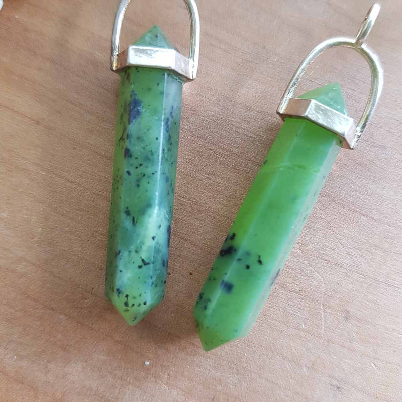 British Colombian Jade Point Pendant (assorted. silver plated ...