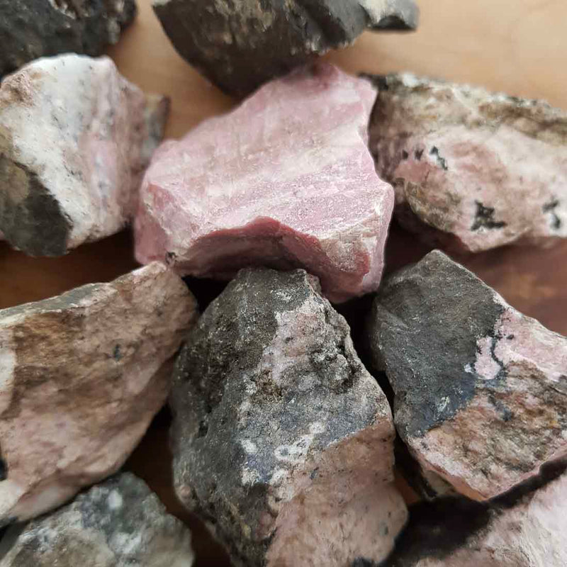 Rhodonite Rough Rock (assorted. approx. 3-5.3x2-4cm) – Inspire Me Online
